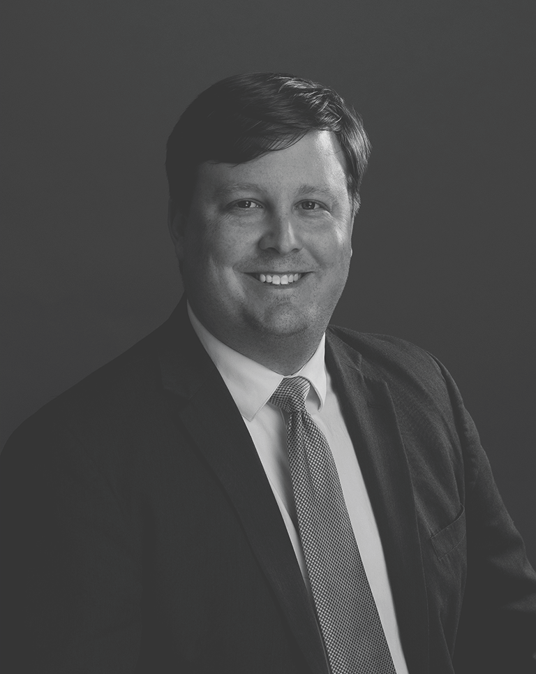 Logan Manthey — Defense Litigation Attorney — Huie : Huie